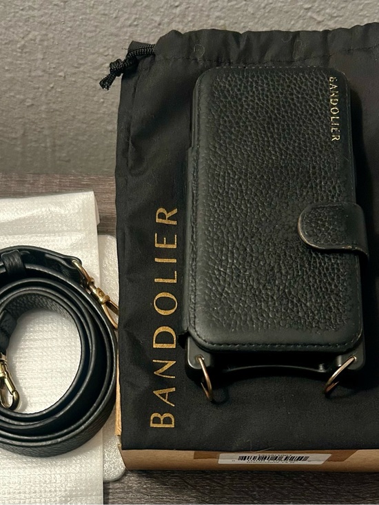 Bandolier | Accessories | Hailey Folio Pebble Leather Crossbody ...